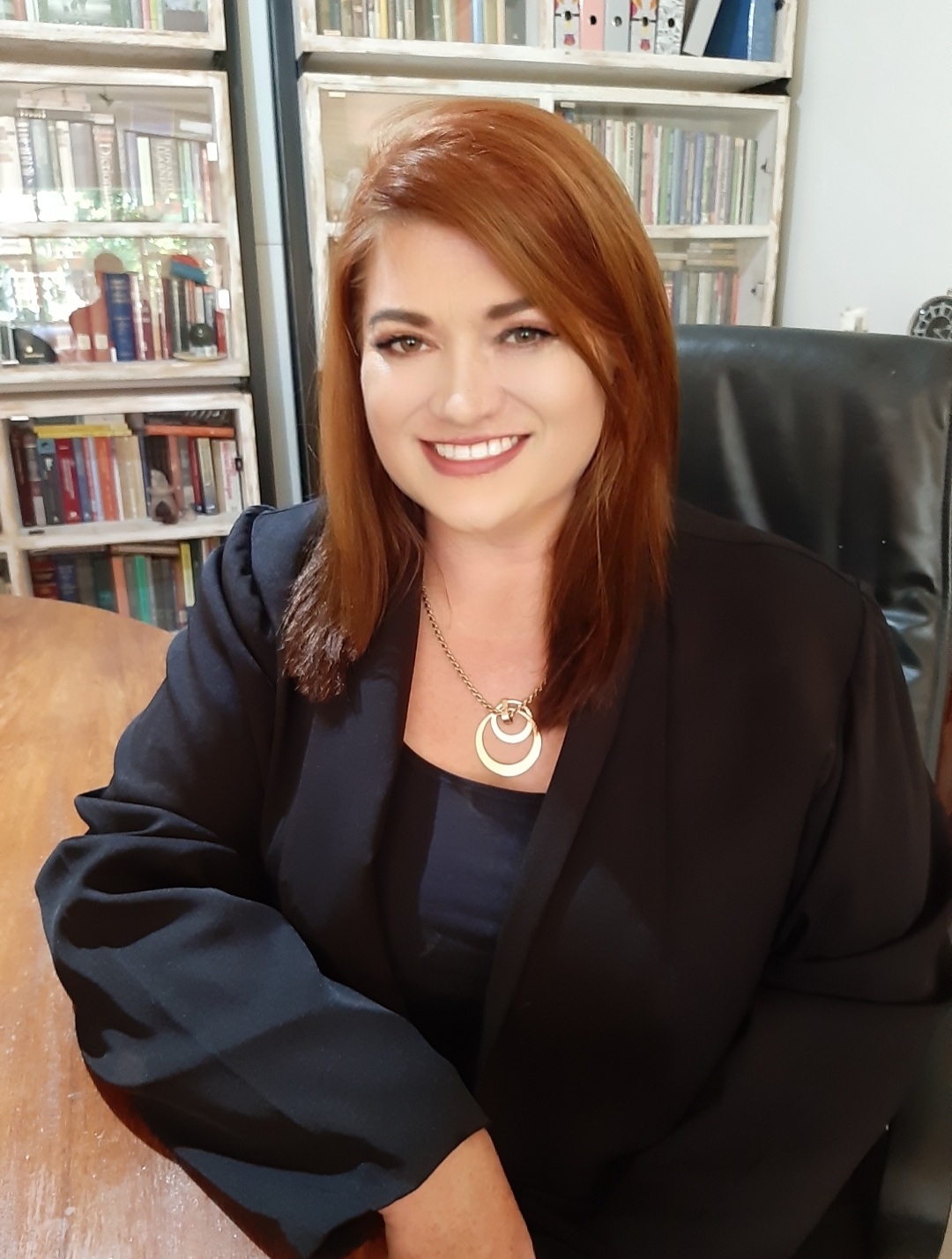 Dr Inez Bezuidenhout