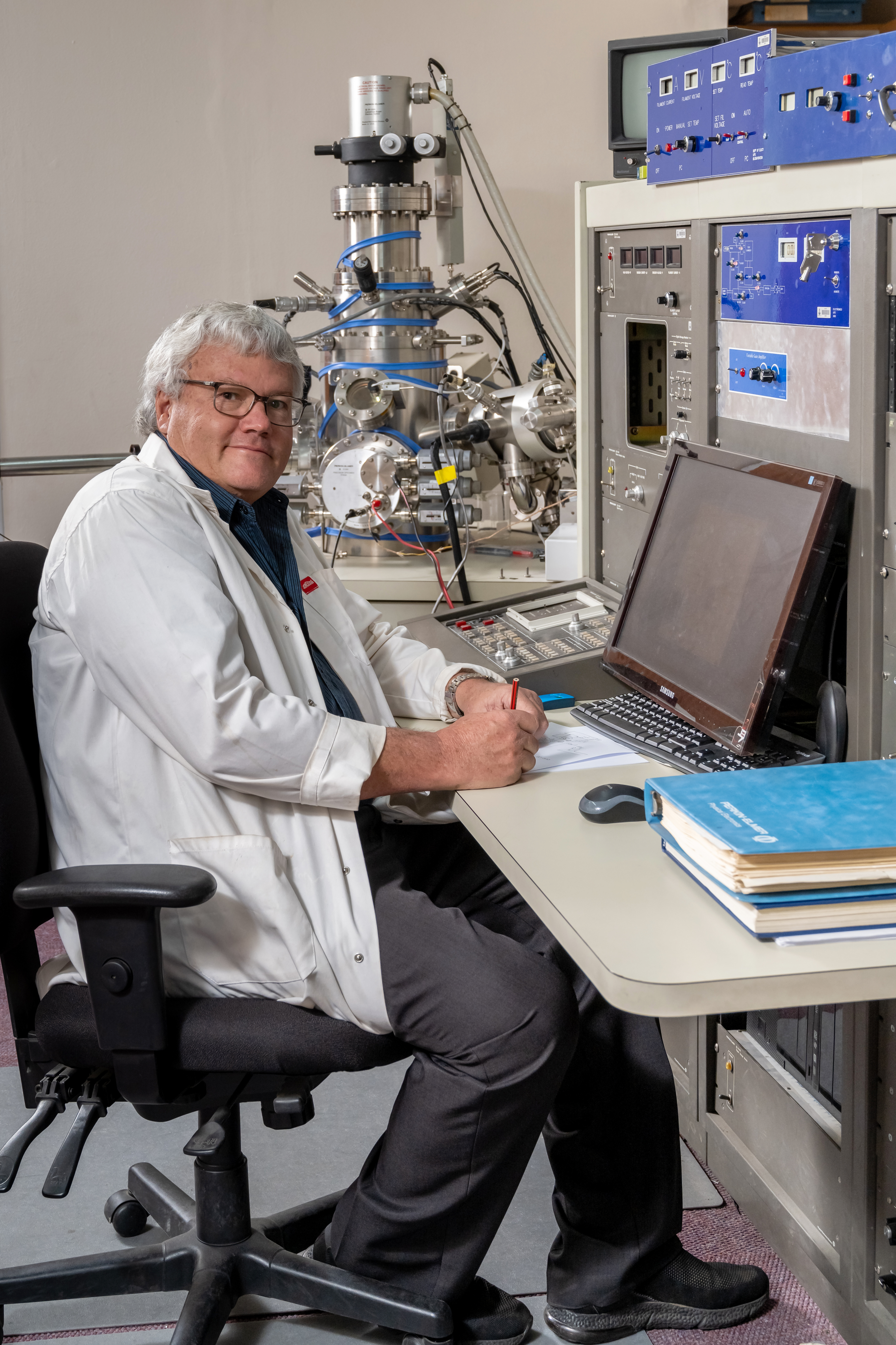 ScholarGPS honours Prof Hendrik Swart as highly ranked scholar